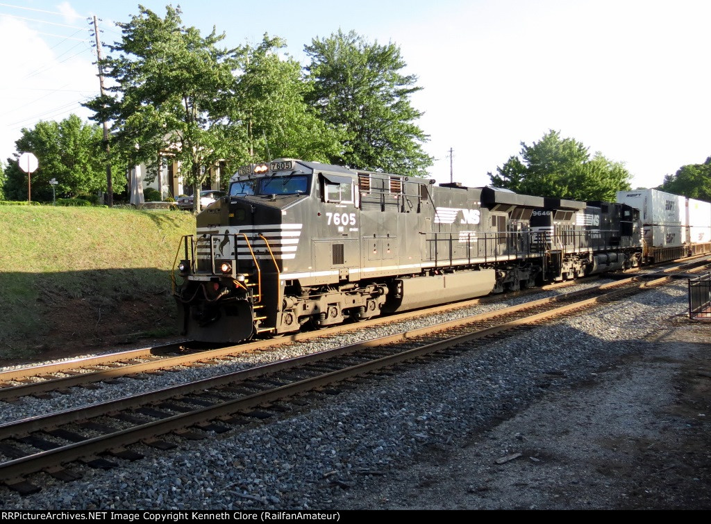 NS train #222 (Intermodal) (Atlanta, GA - Charlotte, NC)